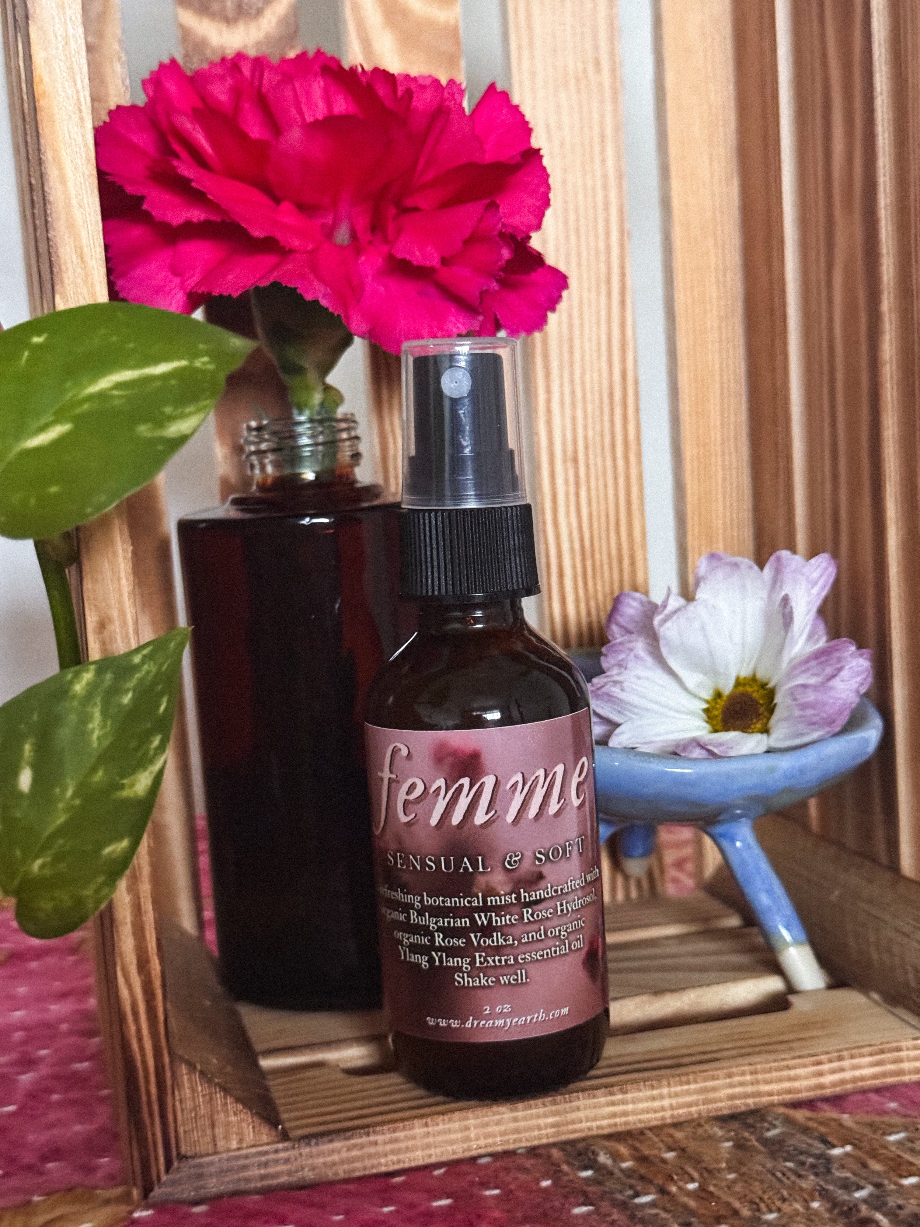 FEMME: Rose & Ylang Ylang Botanical Mist – Dreamy Earth